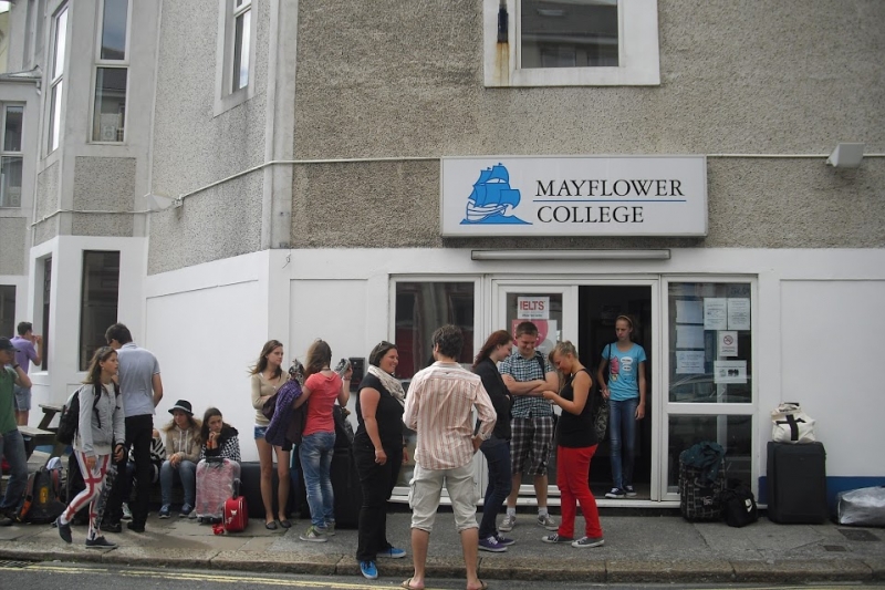 MayFlower College of English | English Courses in UK